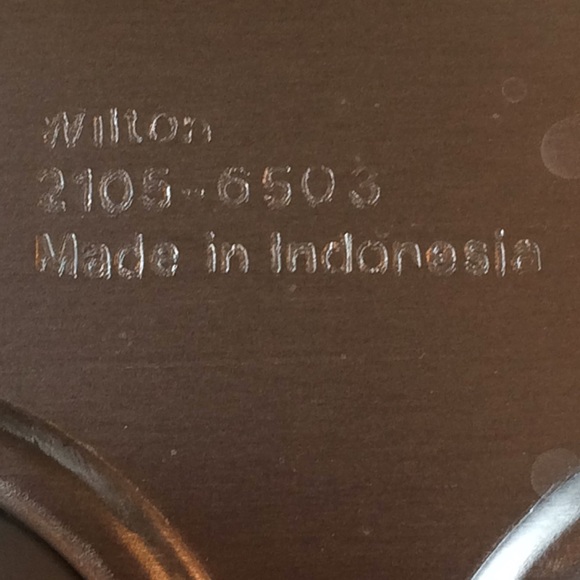 Wilton | Kitchen | Wilton Mini Gingerbread Man Tea Cake Pan | Poshmark